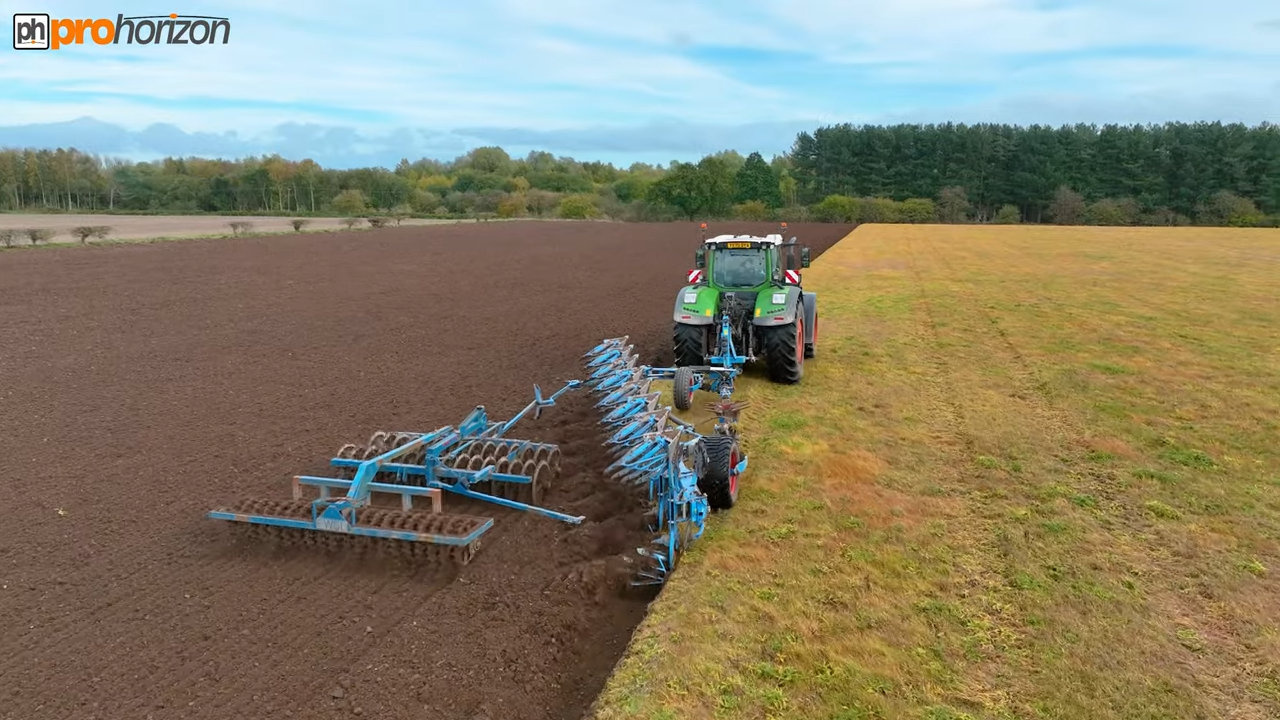Fendt 936 & Lemken Diamant field work