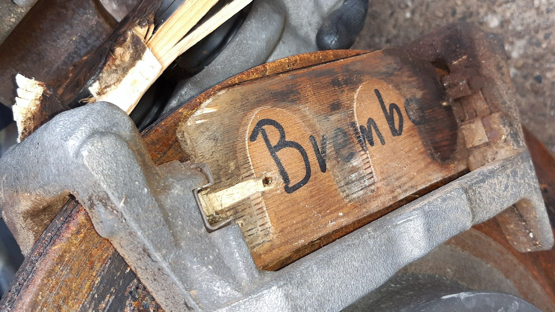 German Police Find Wood Brakes Installed On Mercedes Bought At Auction