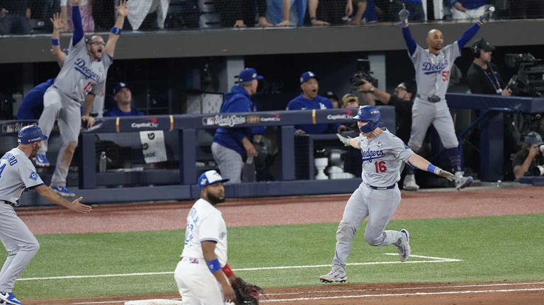 Will Smith blasts Game 7 11th-inning home run