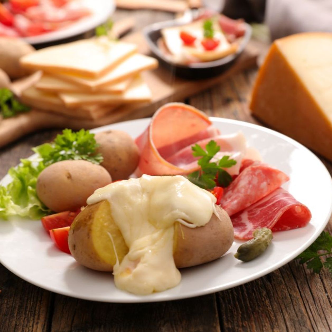 Raclette : voici les aliments à privilégier le lendemain selon ce ...