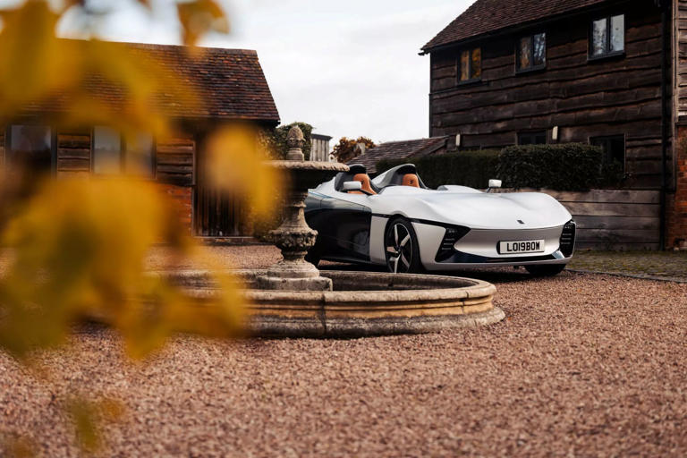 Longbow Speedster e Roadster: due sportive elettriche da meno di 1.000 kg