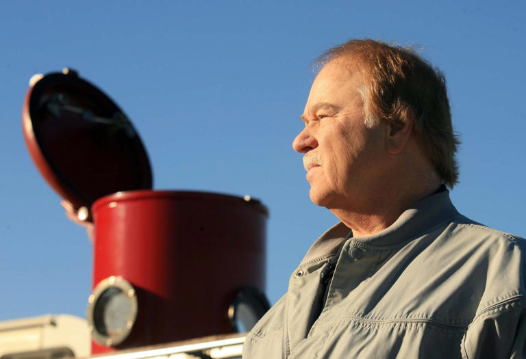 These men dove to the Edmund Fitzgerald shipwreck decades ago. They ...