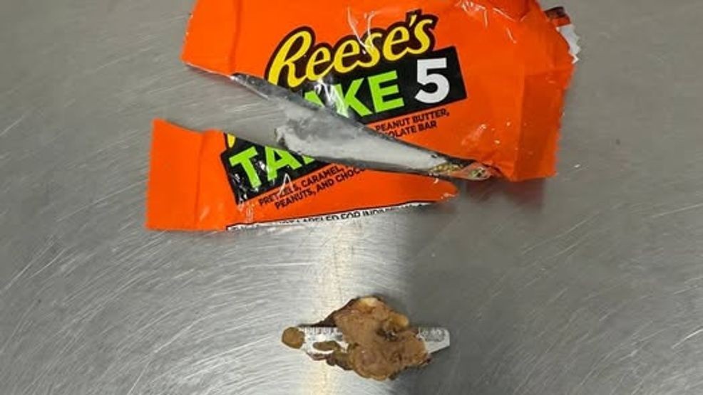 Razor blade found in child's Halloween candy, police urge parents to ...
