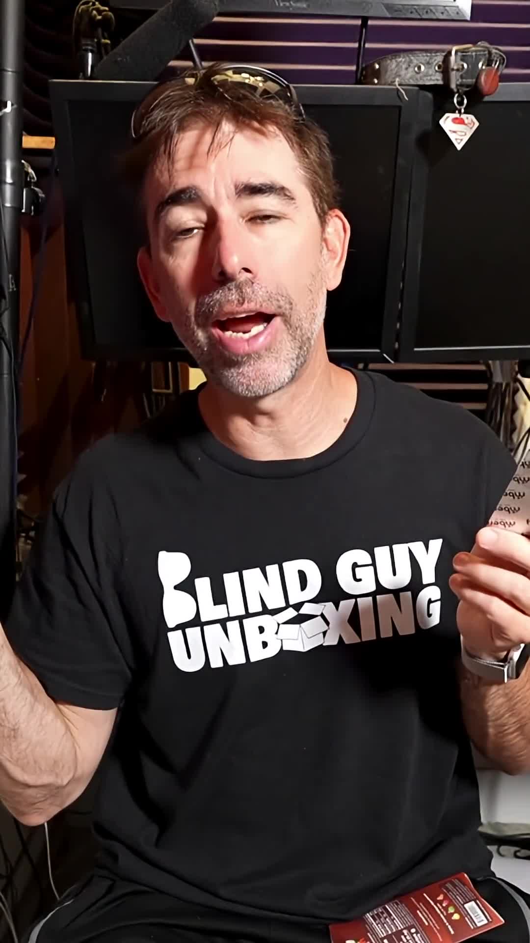 Magical pills changed my taste buds – a blind guy unboxing