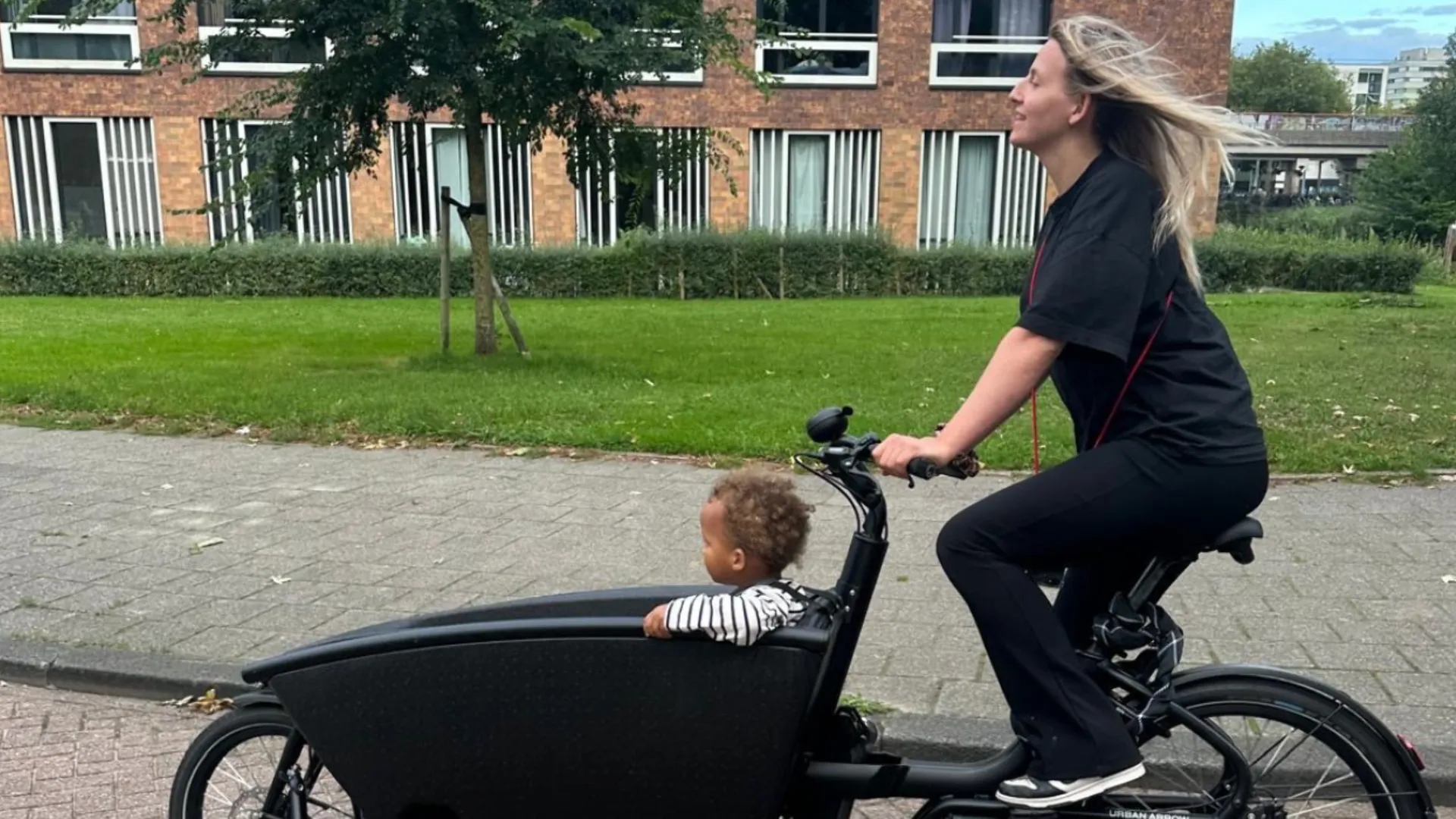 Verloskundige Louisa: 'Eén verpleegkundige geeft me de wind van voren ...