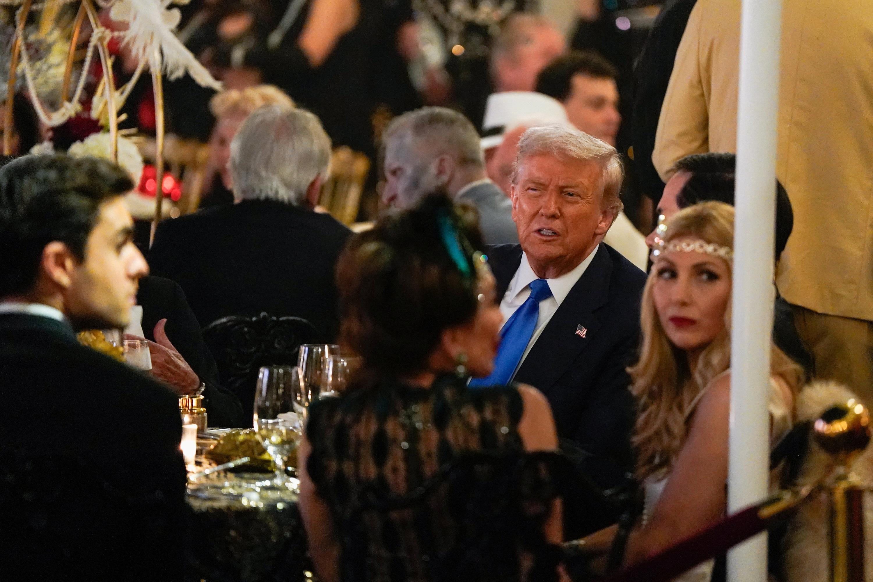 Les images de l’opulente soirée déguisée de Donald Trump à Mar-a-Lago ...