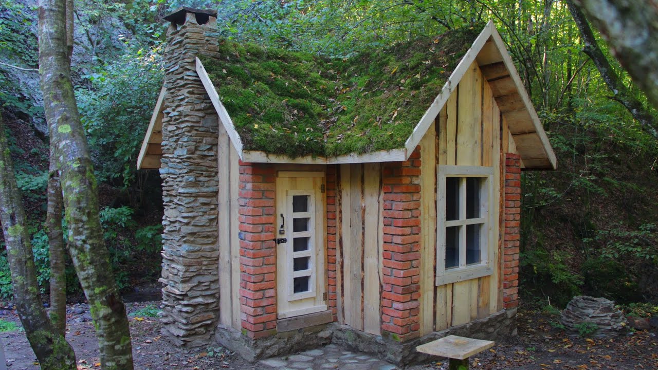 Bushcraft lodge house in the woods for survival