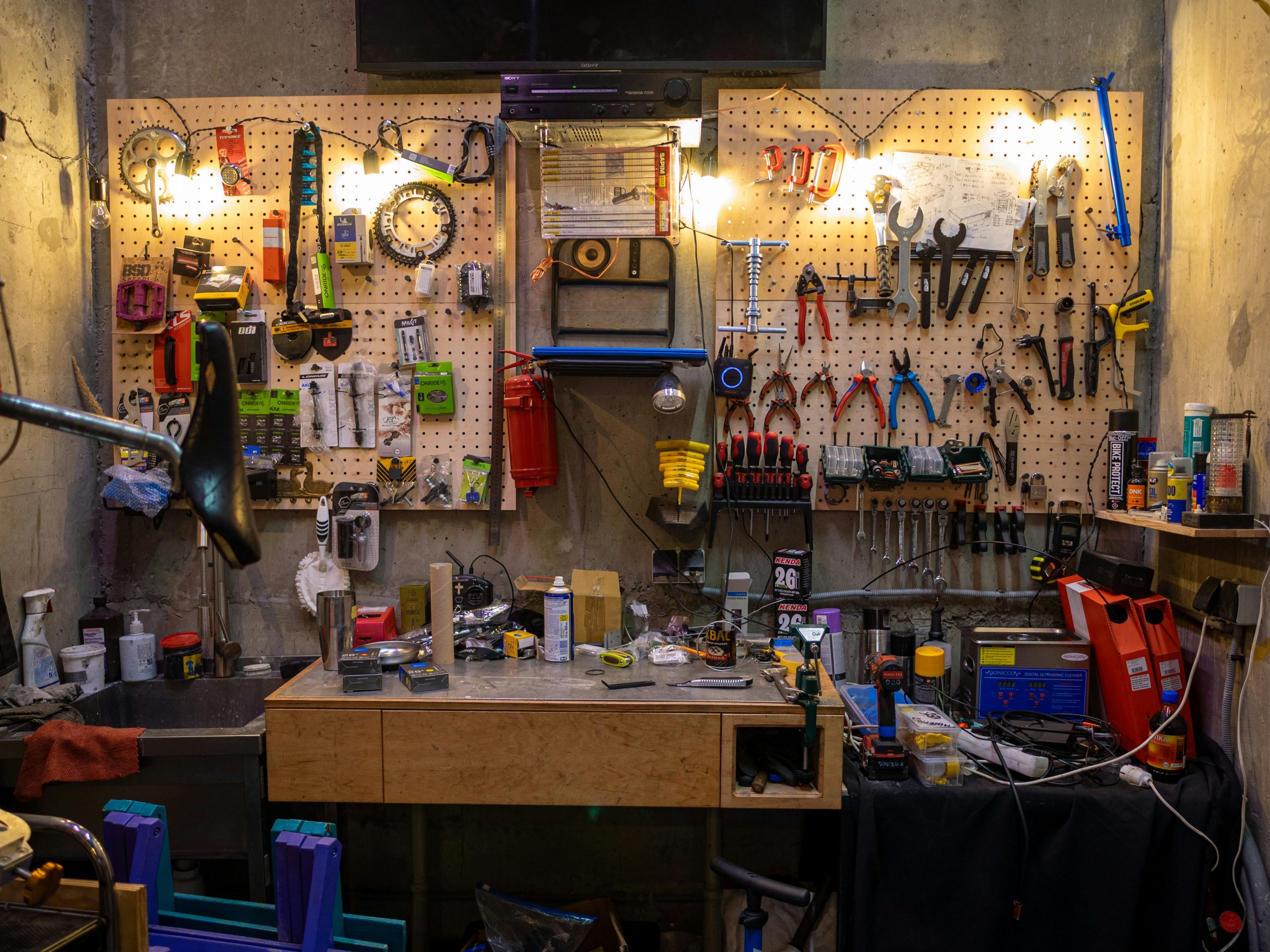 Organizing Your Garage Workbench