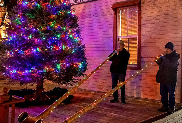 The Best Christmas Towns in the Midwest