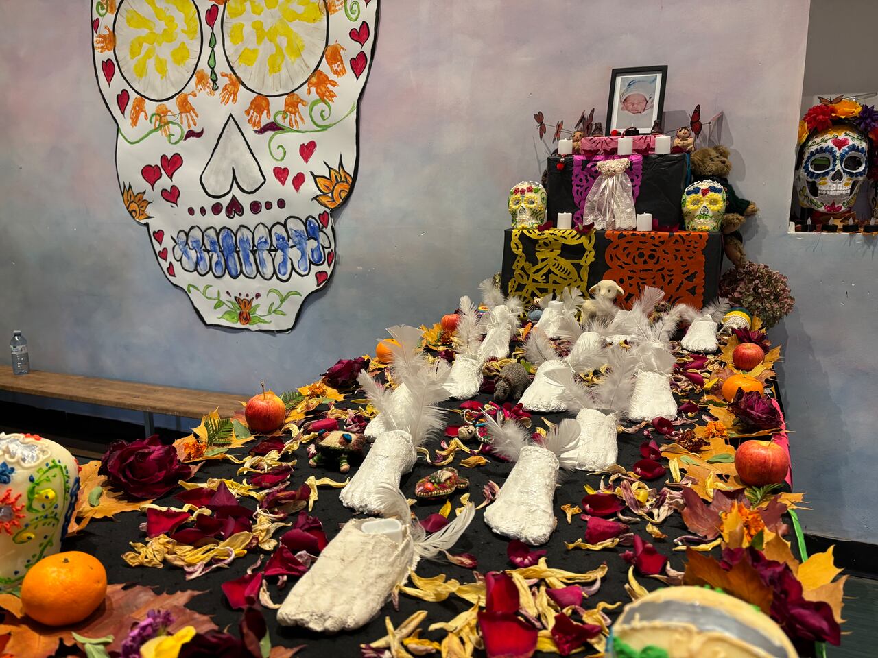 Honouring the dead and celebrating life at Montreal Día de Muertos ...