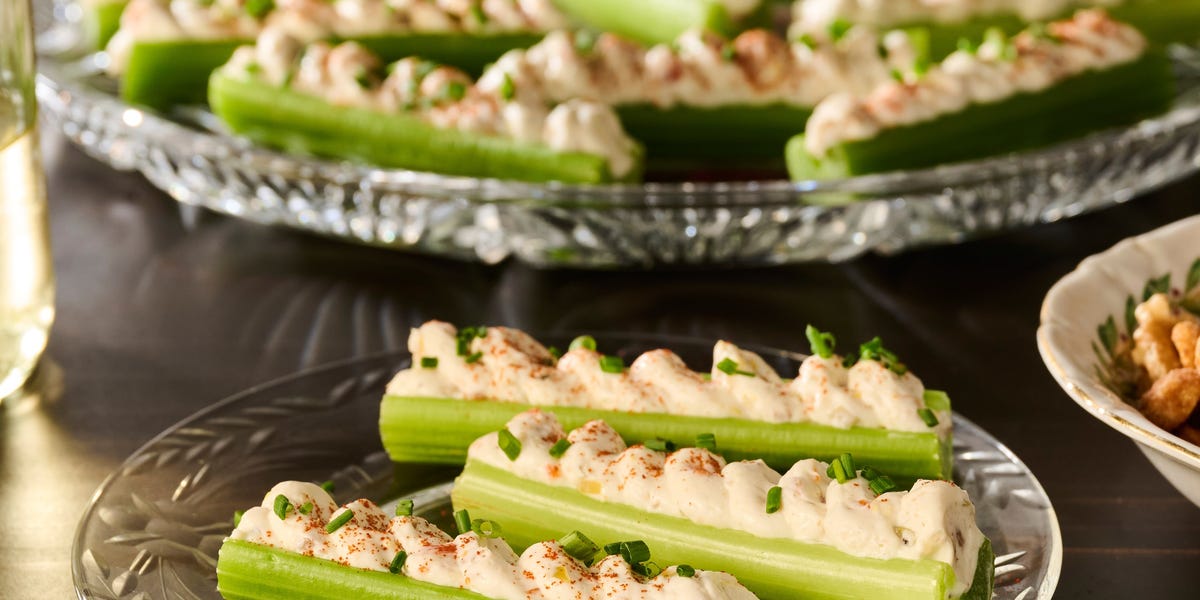 Ree Drummond's Stuffed Celery Is A Nostalgic Party Snack