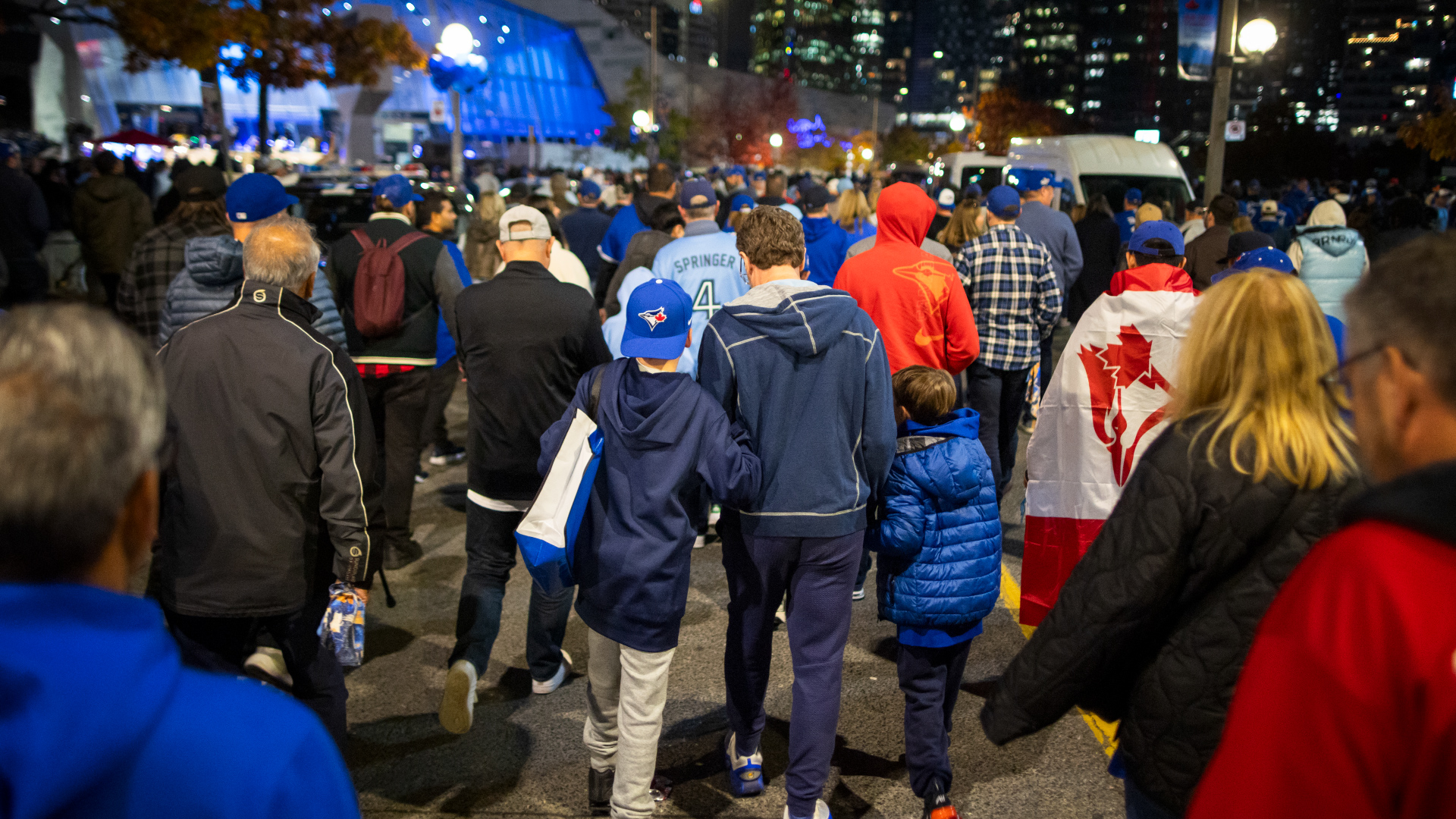 'Very sad': Blue Jays fans react following Game 7 World Series ...