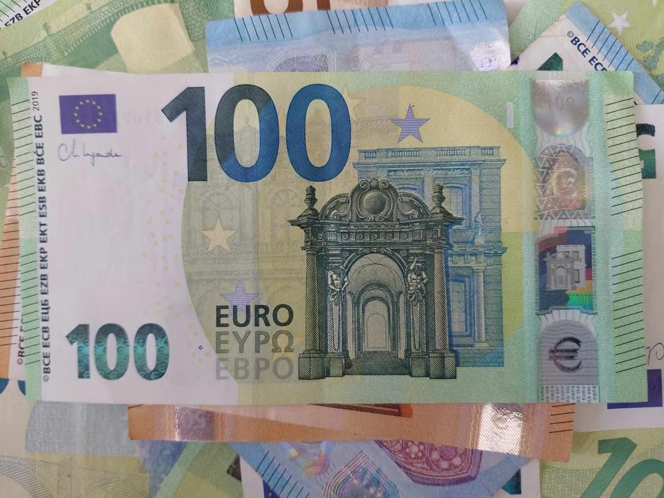 Marché noir : stabilité totale du taux euro–dinar ce vendredi à Alger