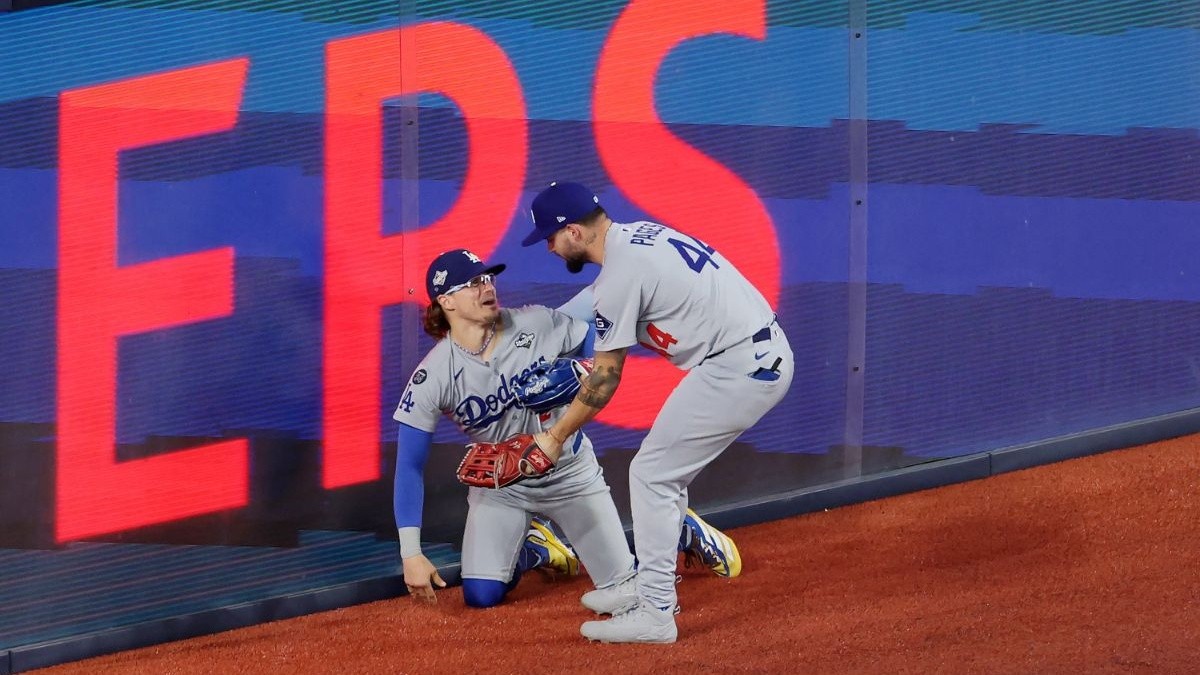 World Series: Kiké Hernández's Reaction After Collision in Andy Pages ...