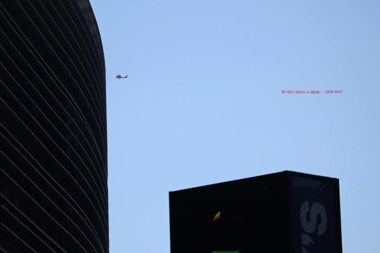 Two planes with messages for John Mara fly over MetLife Stadium before ...