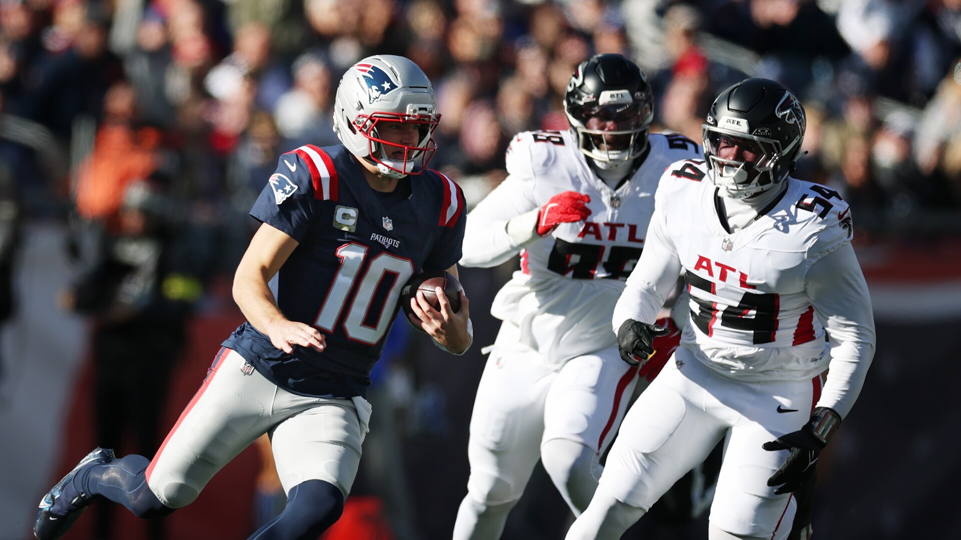 Falcons force Drake Maye fumble, cut Patriots lead to 21-14 before halftime