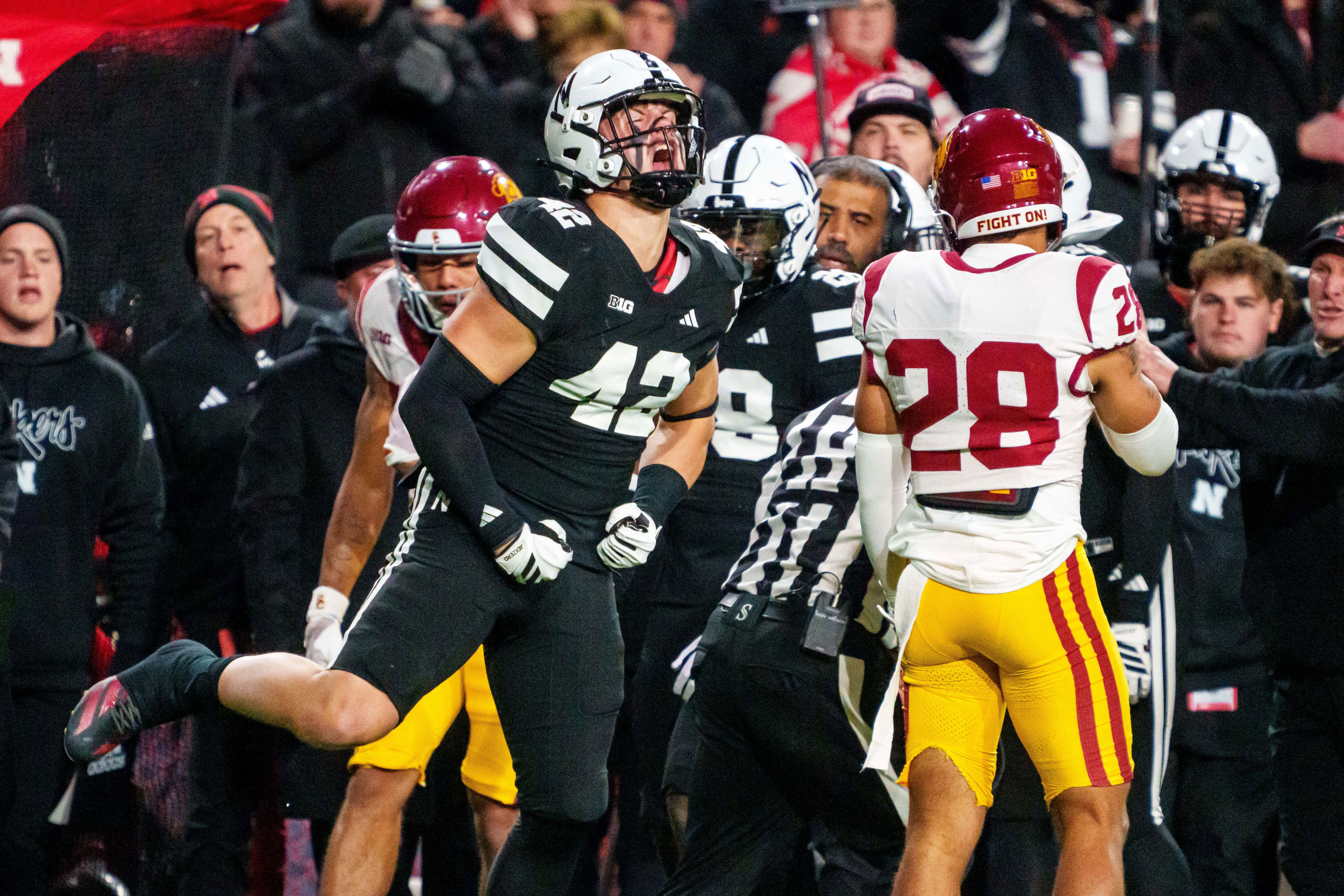 Social media reacts to Nebraska's loss to USC & Dylan Raiola's injury