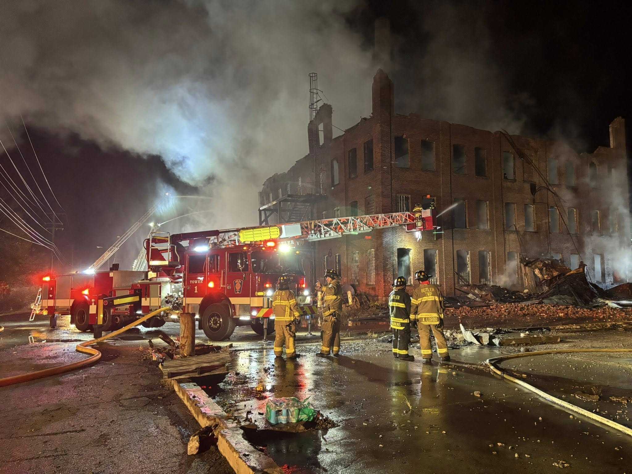 Massive fire destroys landmark building in Butler County