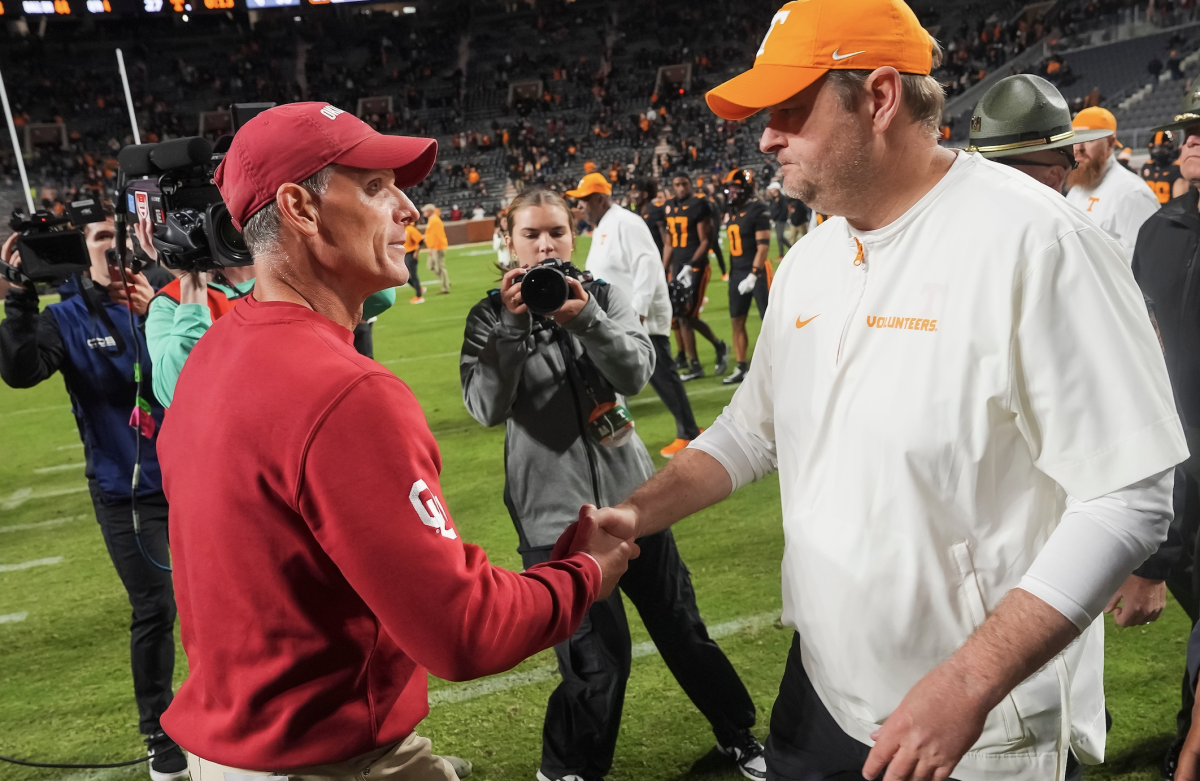 Oklahoma's biggest play against Tennessee shouldn't have counted and ...