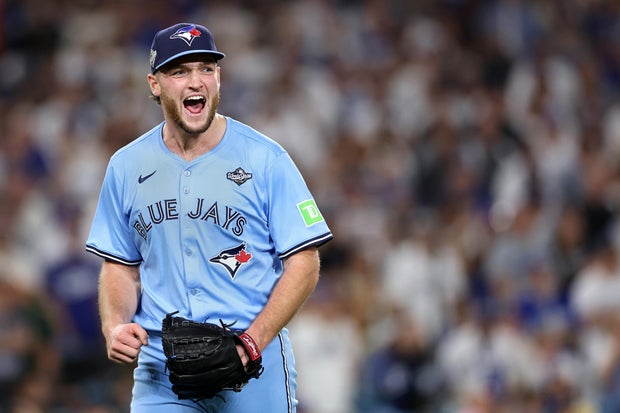 Looking back at the historic 2025 World Series' biggest moments