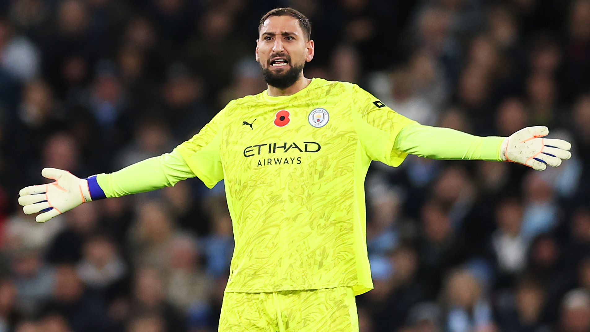 'Absolutely pathetic' Gianluigi Donnarumma comes under fire as Man City ...
