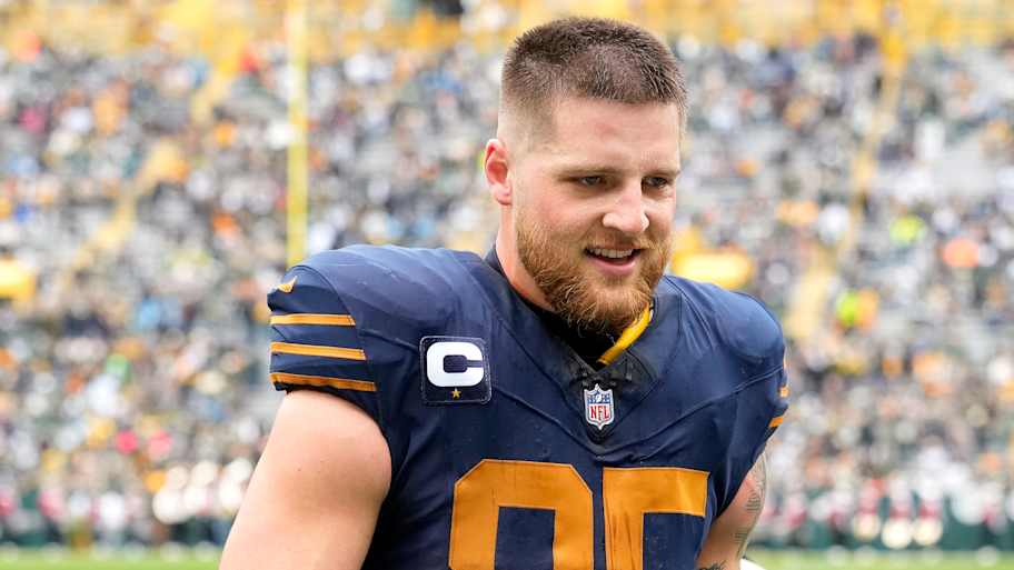 Latest Tucker Kraft injury updates after leaving Week 9 vs. Panthers