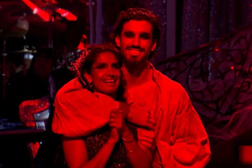 Strictly fans crying as they spot star's bizarre reaction to dance-off