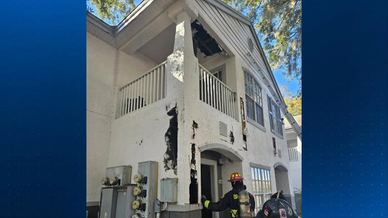 Fire ravages Orlando condo complex, forcing 26 residents from homes