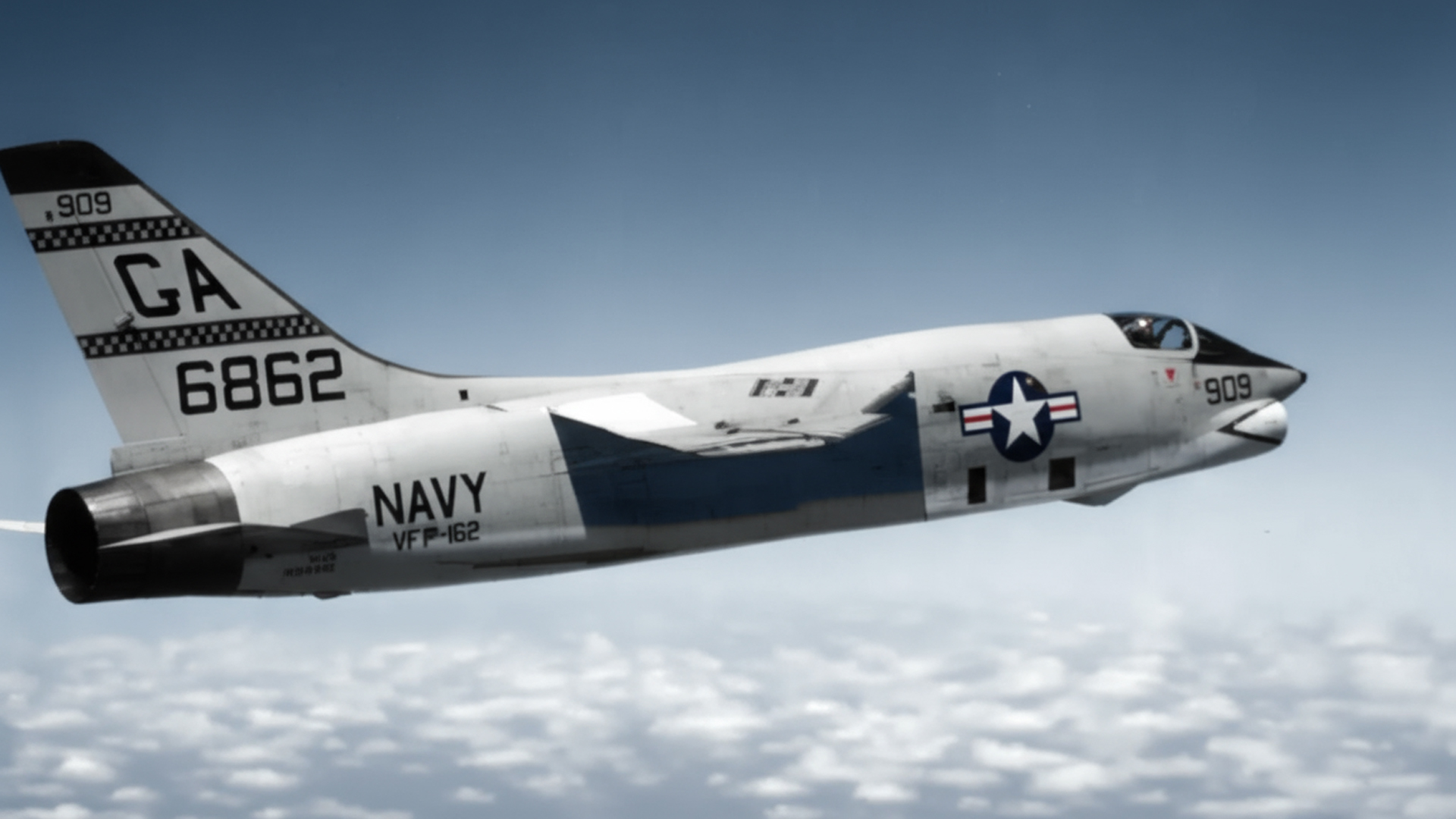 1,261 Built, Mach 1.86: The Crusader That Scored 19 Kills and Saved the ...
