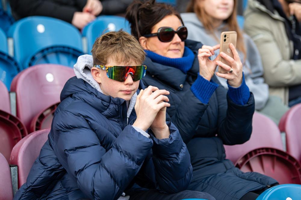 Spot a Burnley supporter you know in these 30 photos from Arsenal game ...