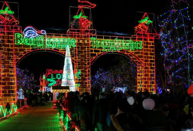 The Best Christmas Towns in the Midwest