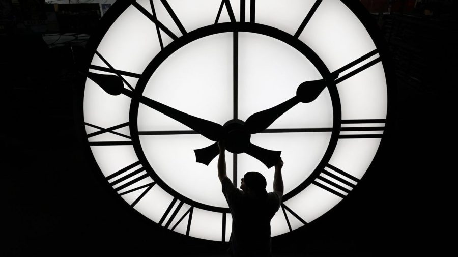 Daylight saving time ends: What if our clocks didn’t fall back?