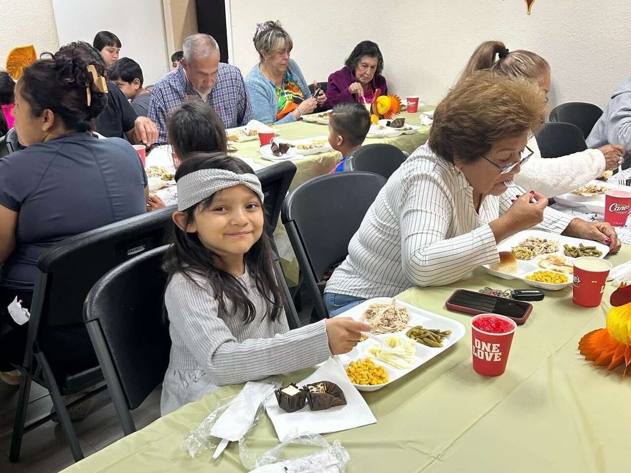 Reyes marks 21st year hosting Thanksgiving dinner in El Cenizo