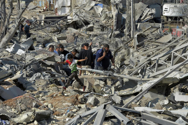 España condena el ataque de Israel contra sus soldados en misión de paz ...