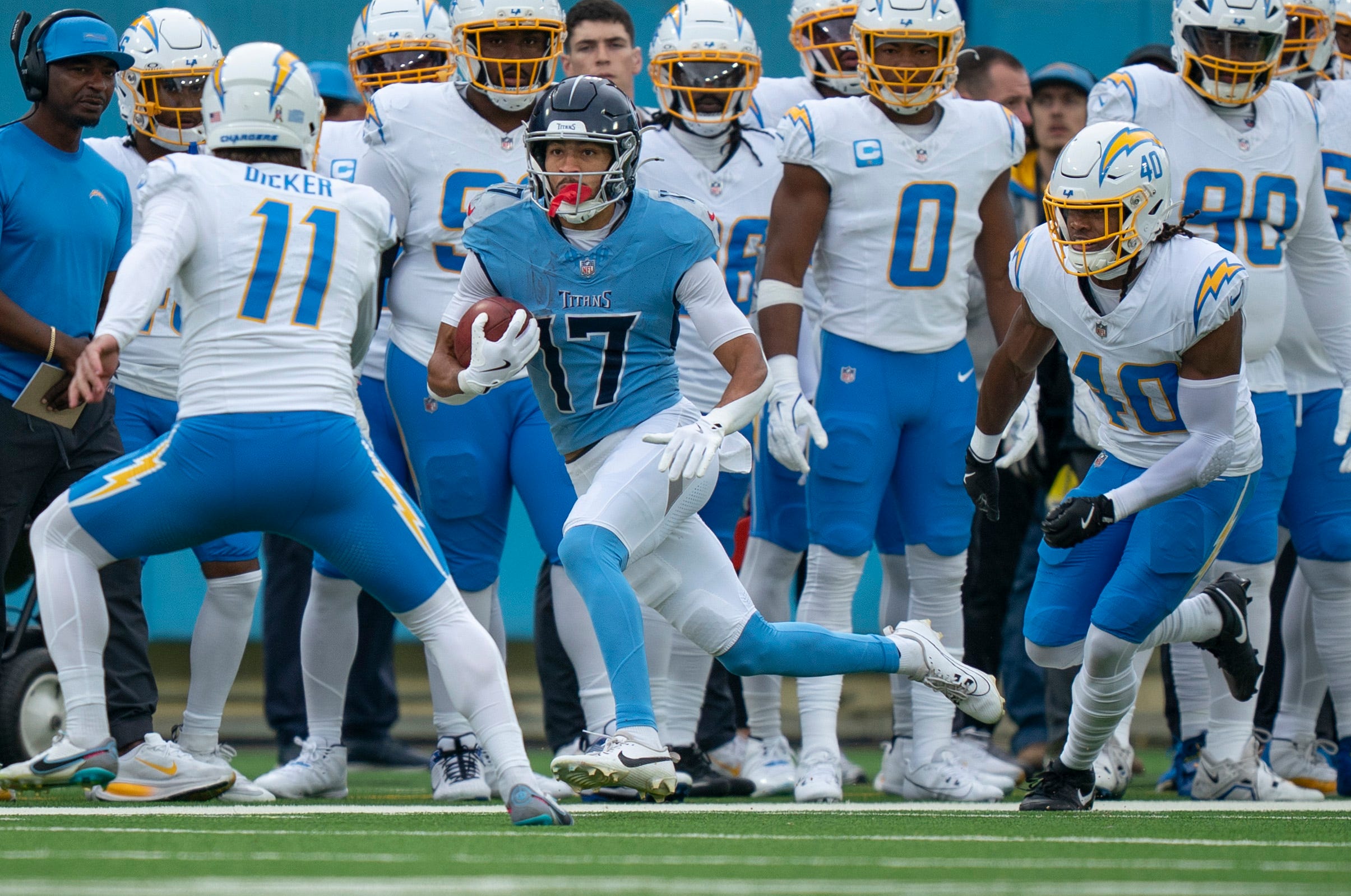 Watch Chimere Dike's punt return for TD, breaking Titans' 13-year drought