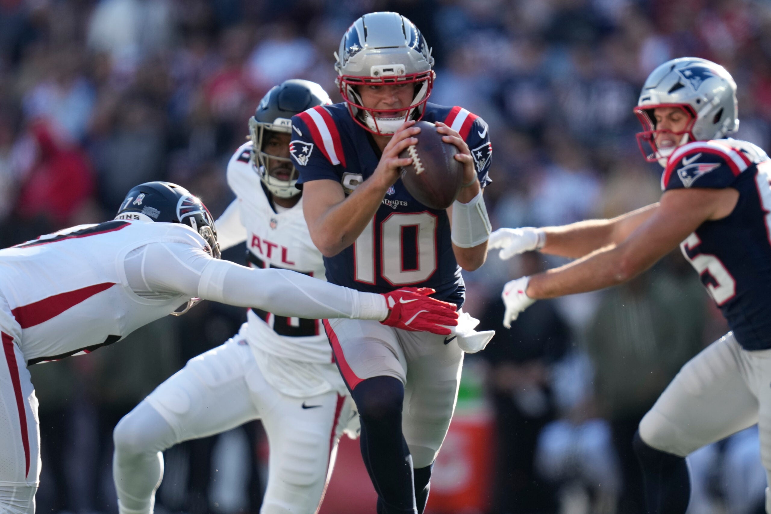 Patriots 24, Falcons 14 (4th): Borregales’ FG gives Pats breathing room