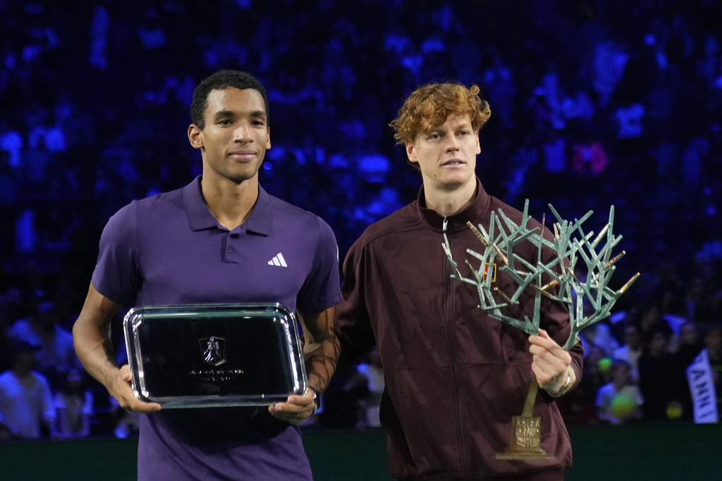 Atp Parigi 2025, Sinner vince la finale contro Auger-Aliassime e torna ...