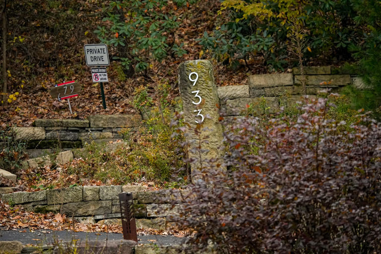 'There's blood everywhere!' Released 911 calls reveal chaos in Bath Twp ...