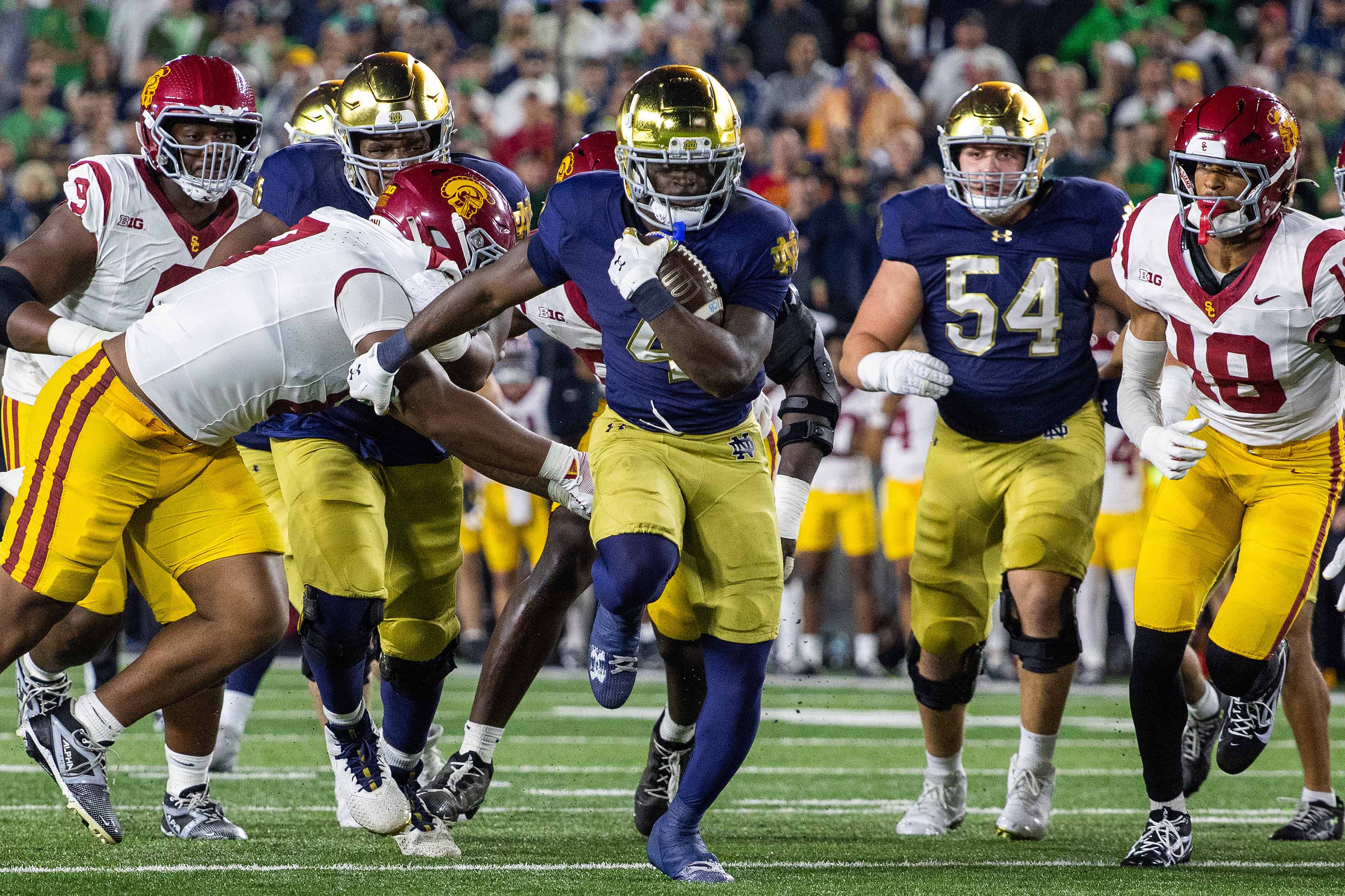 College football rankings get shakeup as Notre Dame rises in US LBM ...