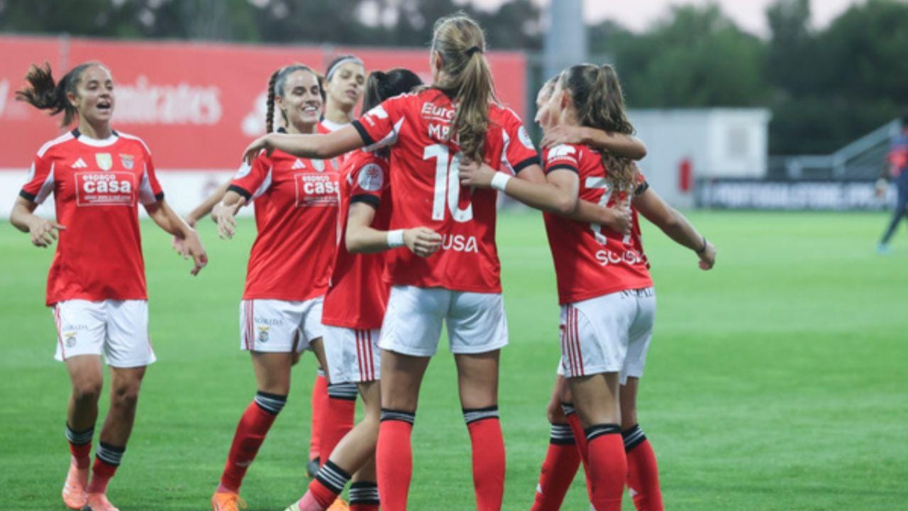Futebol feminino: Benfica goleia e mantém-se líder isolado da Liga