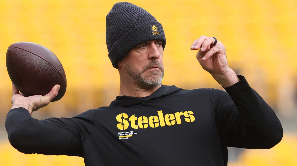 Steelers make QB move behind Aaron Rodgers among slew of roster ...