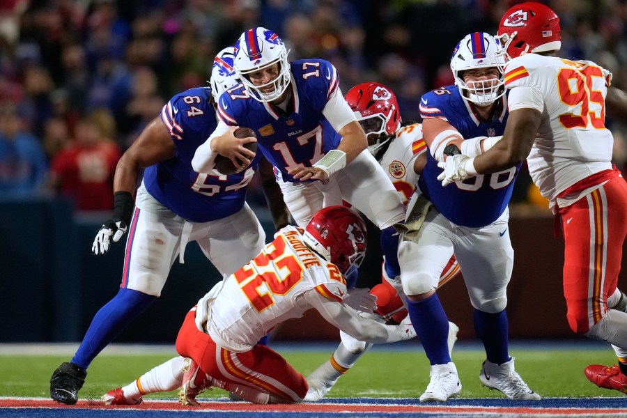 Allen, Cook dominate as Bills defeat Chiefs 28-21