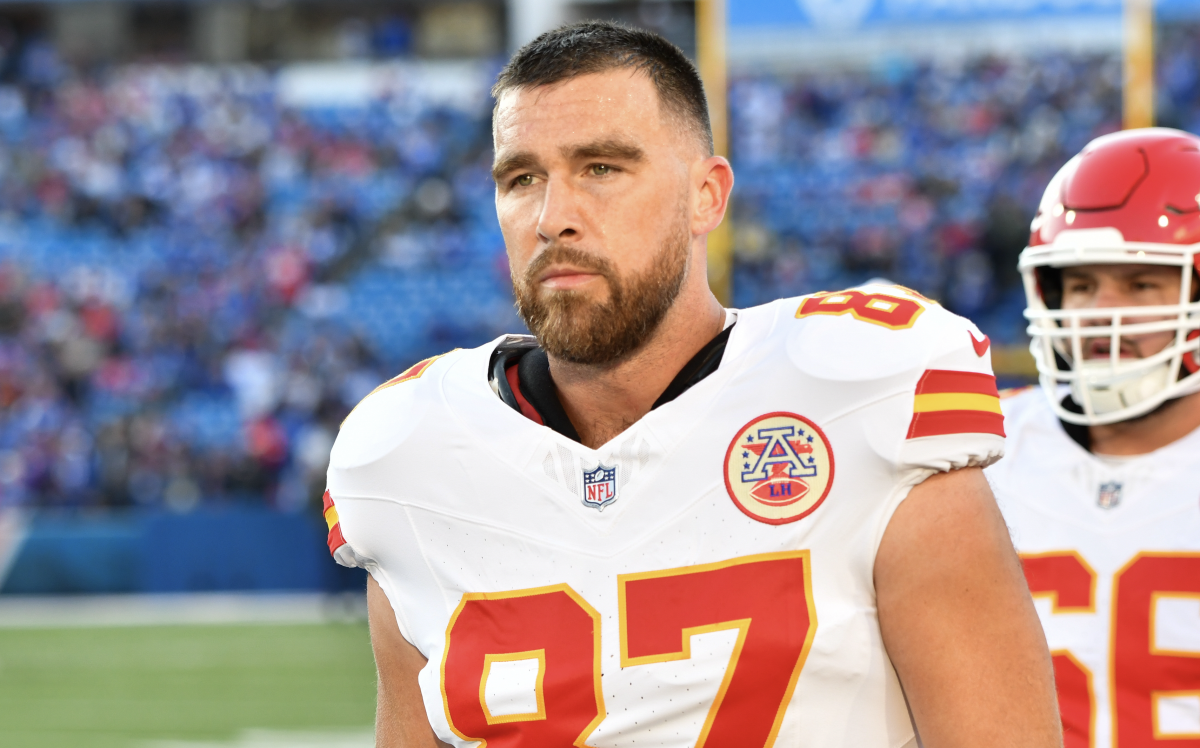 Chiefs Urged to Make Travis Kelce Decision After Broncos Game