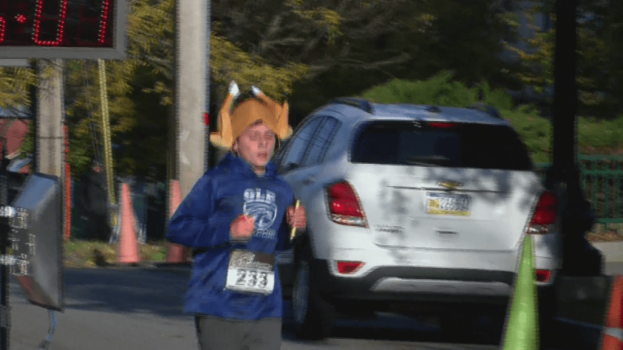 16th Annual Turkey Trot steps off in Scranton