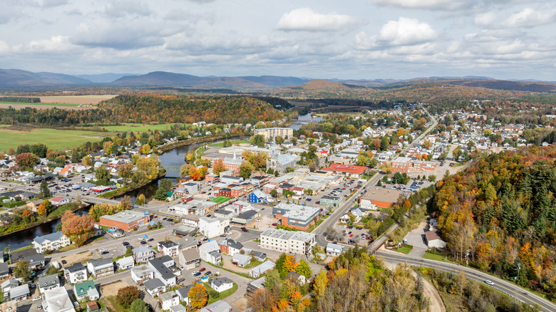 This Cozy, Quaint Quebec City Offers Scenic Escapes For Kayaking ...