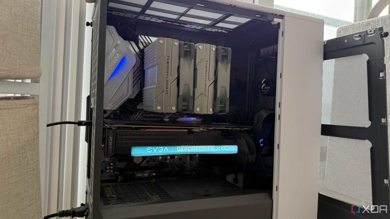 I transformed an old desktop PC into a full-featured living-room ...