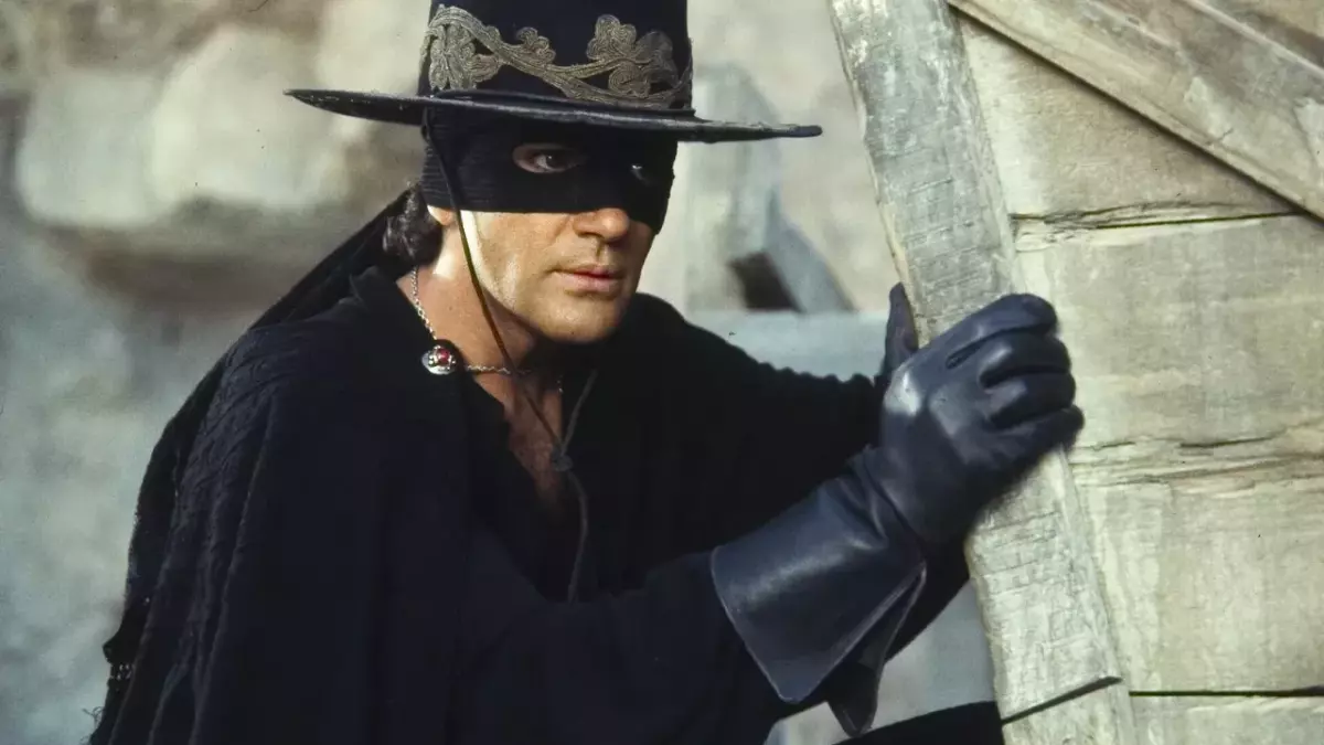 Por qué Luis Miguel rechazó ser 'El Zorro' para alegría de Antonio Banderas