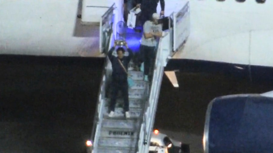 Dodgers return to Los Angeles after World Series win