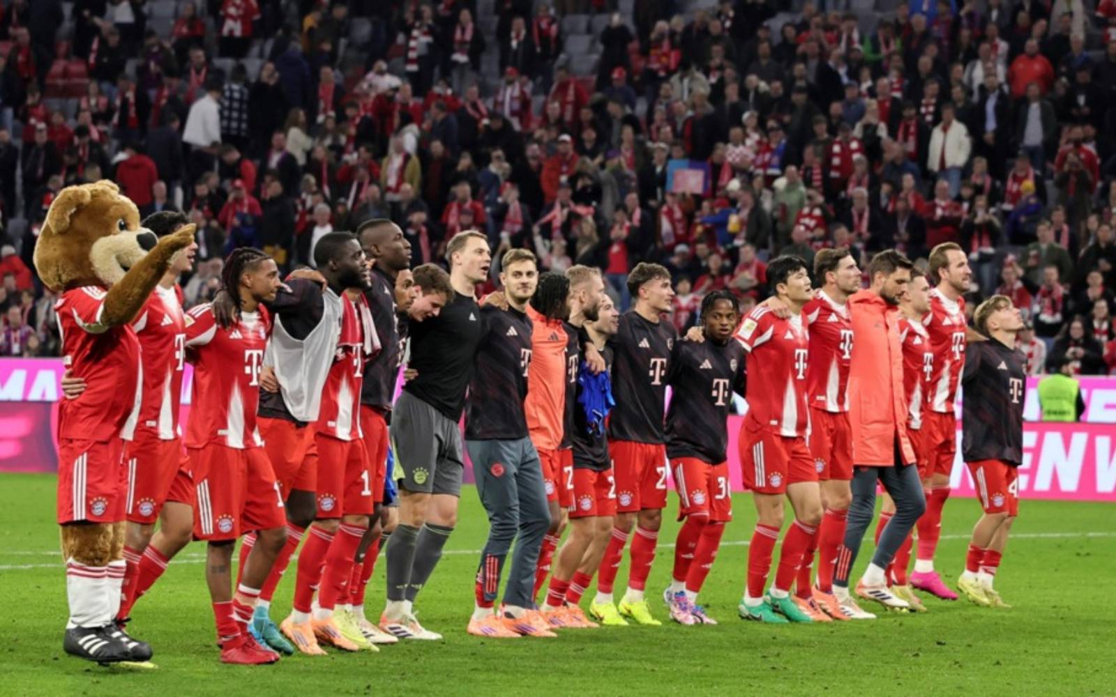 Barnstorming Bayern face acid test at reigning champions PSG