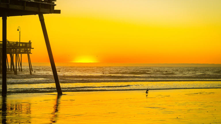 California's 'Classic Beach Town' Has Seafood, Sunsets, And A Jaw ...